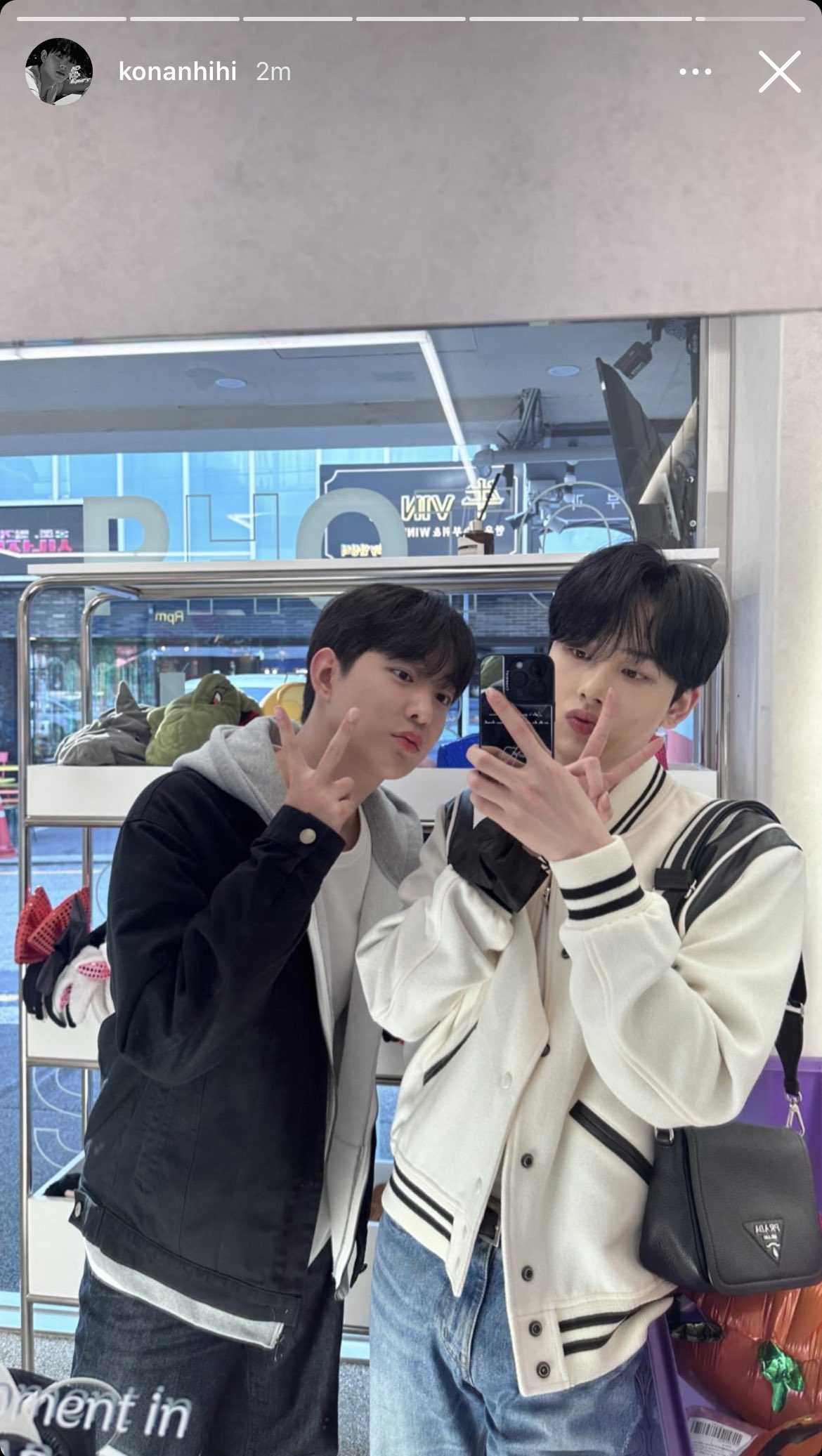 정현 아카이브🎬 on Twitter: "221028 🎂정현데이 #정현 인스스 업뎃🎉 🔒신촌 전광판 광고 🥰 #사랑으로_가득할_정현이의_스물한살 #HAPPY_JUNGHYUN ...