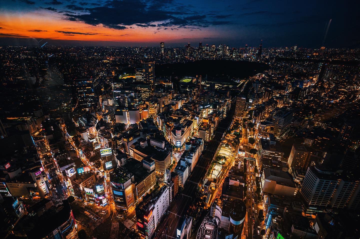 しゅんたろう on Twitter: "本日発売、NIKKOR Z17-28mm F/2.8、Zマウント三本目の超広角ズームです。14-24 F2.8よりも気軽に手持ち夜景夜景撮影が楽しめます ...