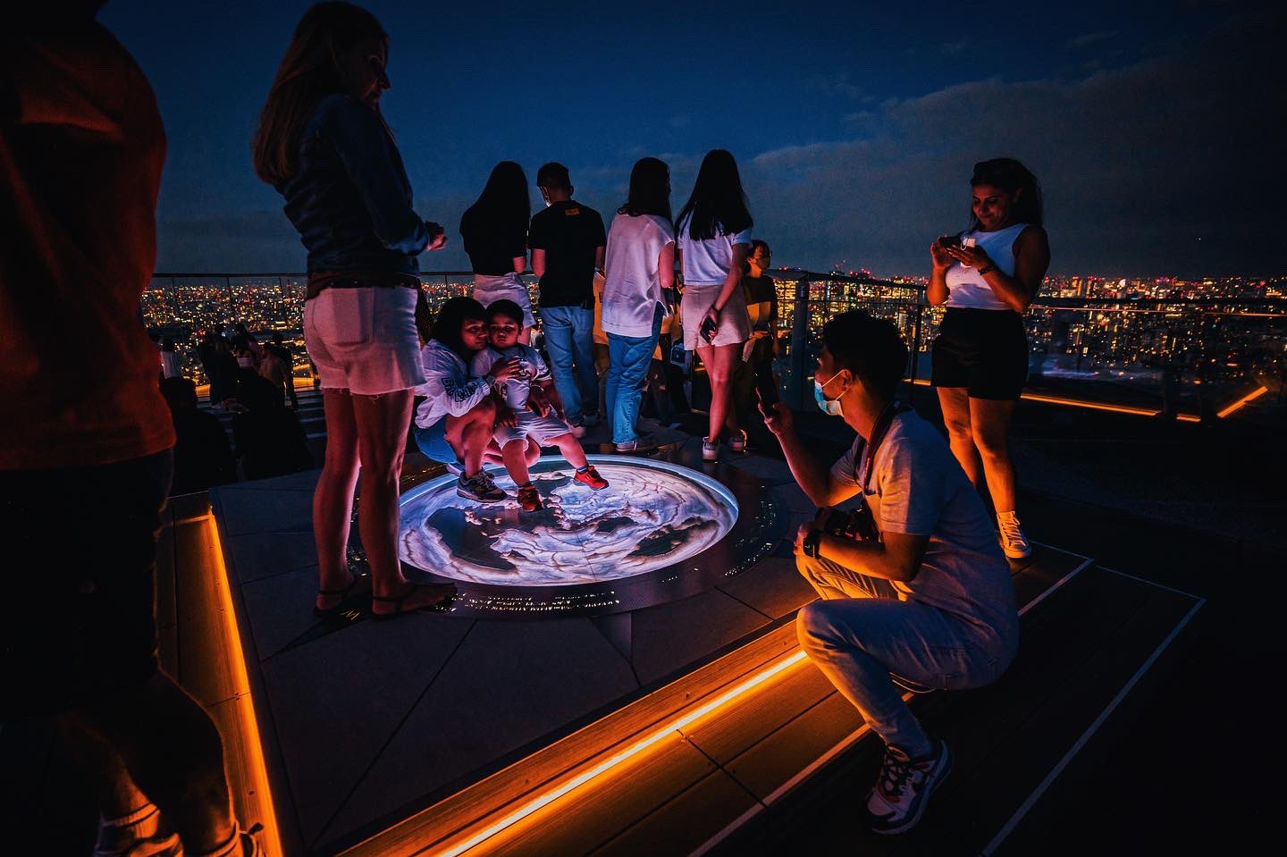 しゅんたろう on Twitter: "本日発売、NIKKOR Z17-28mm F/2.8、Zマウント三本目の超広角ズームです。14-24 F2.8よりも気軽に手持ち夜景夜景撮影が楽しめます ...