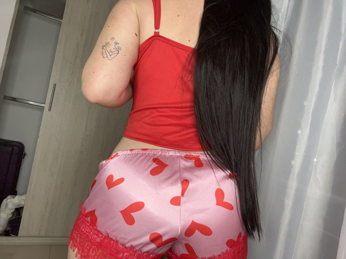 Heidy garcia on Twitter: "https://onlyfans.com/heidygarcia1111"