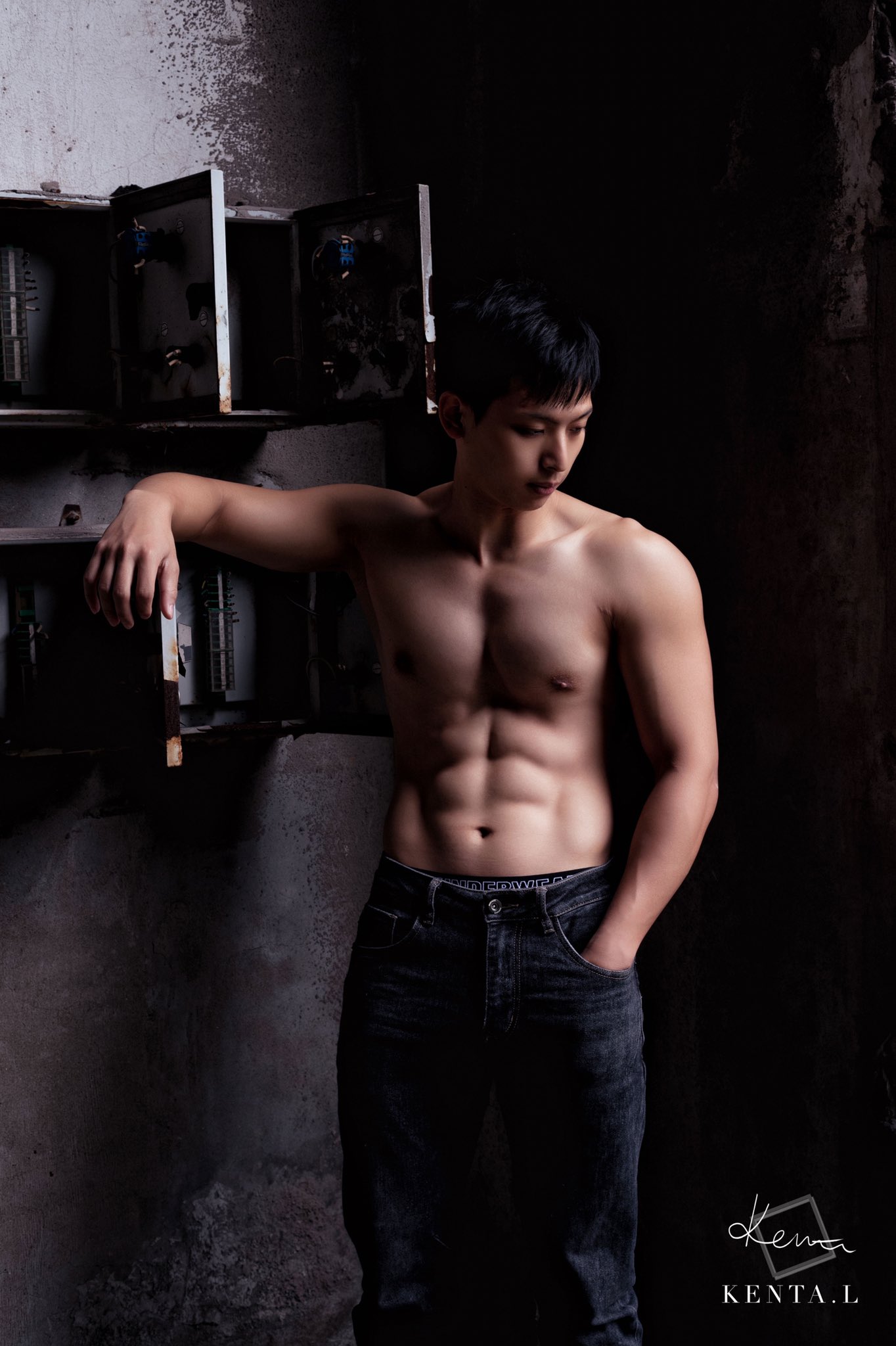 Mr.ken on Twitter: "你的专属电工小哥上线啦～ #上海约拍 #男士写真 #上海男士私房 #上海男士写真 https://t.co/GXnfbs6CaZ" / Twitter