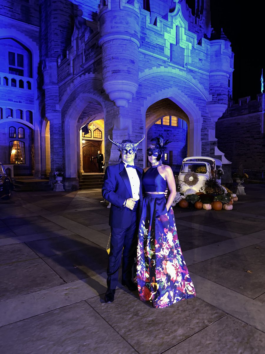 Had a great time last night at the @ComKidsCA inaugural Masquerade Ball ...