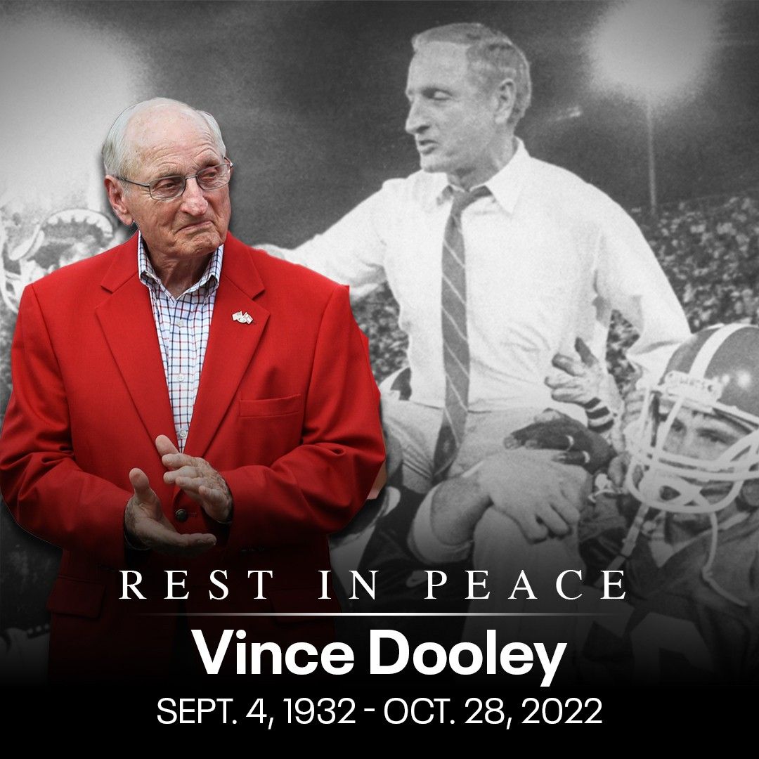 REST IN PEACE: Legendary University of Georgia football coach Vince ...