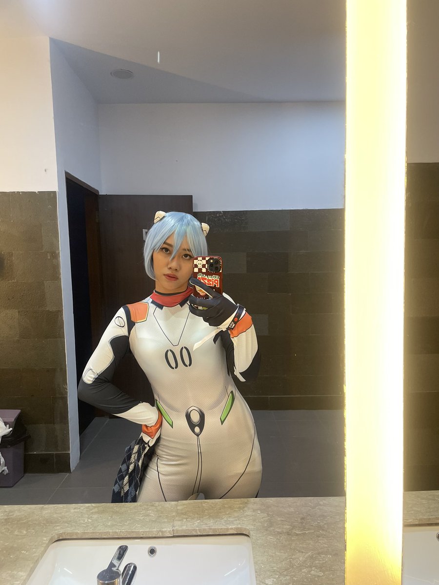 Puti Nadhira Azalia on Twitter: "😇"