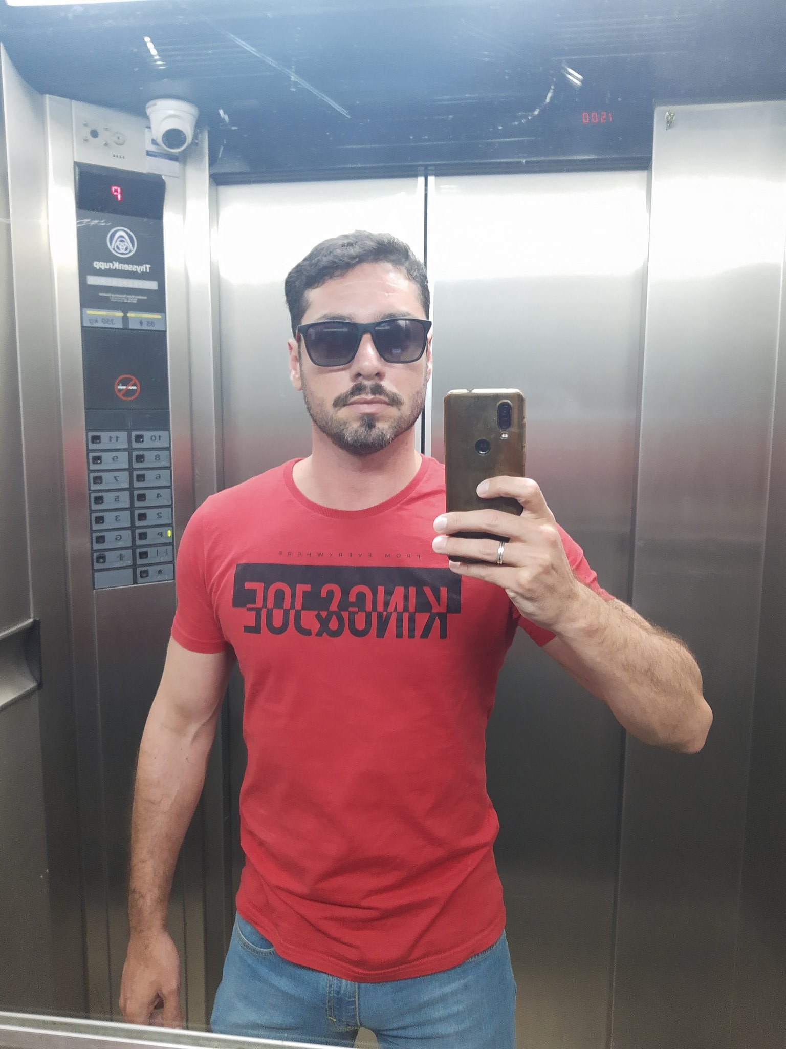 Rodrigo Andrade on Twitter: "Hora de encarar o sol 🌞🫠 https://t.co/0008GdWQny" / Twitter