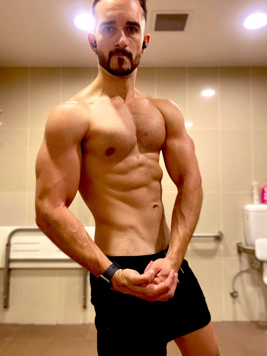 Aussie Men Exhibit 🇦🇺 FREE OF on Twitter: "RT @reecealpha1: Pumped for the weekend 😉"