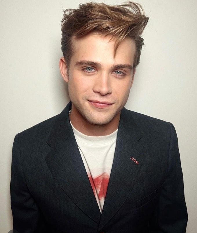 Vampire Academy Adrian Ivashkov