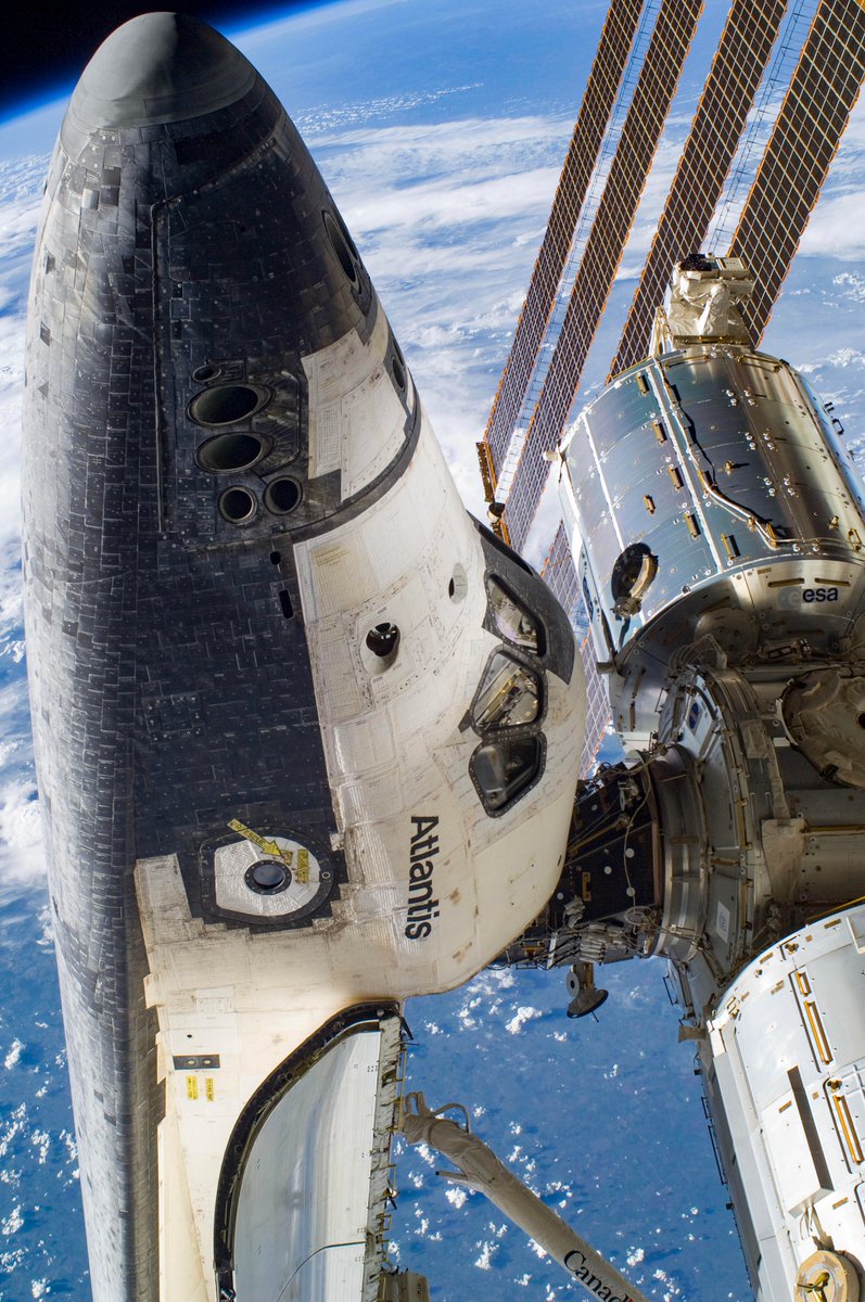 🇺🇦 Desktopsimmer 🇺🇦 on Twitter: "RT @ShuttlePorn: STS-132 yielded some downright breathtaking ...