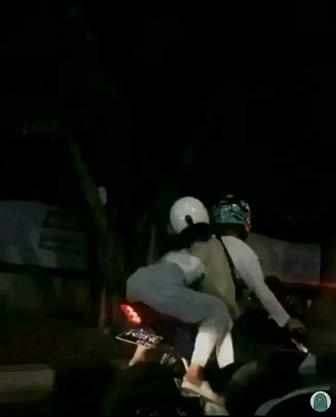 OPEN DM ㅡ Tanyarl 💚 on Twitter: "Tanyarl tadi malem sender boncengan sama pacar sender kan, nah ...