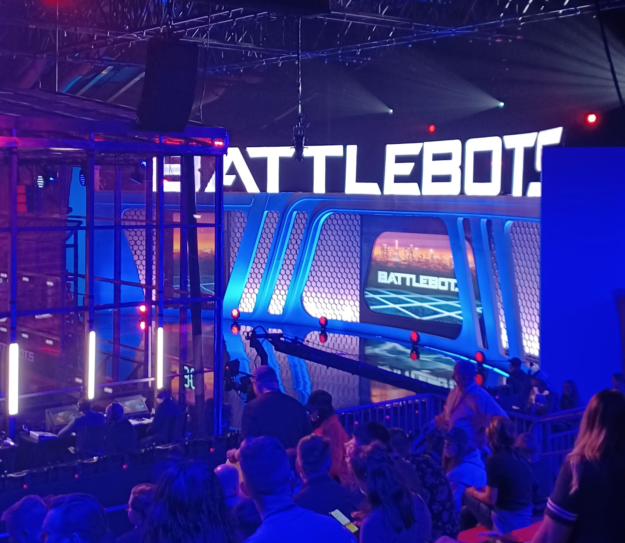 TW Pornstars - 1 pic. Kira Baldridge 🦇 MFC Social. Twitter. I'm doing ...