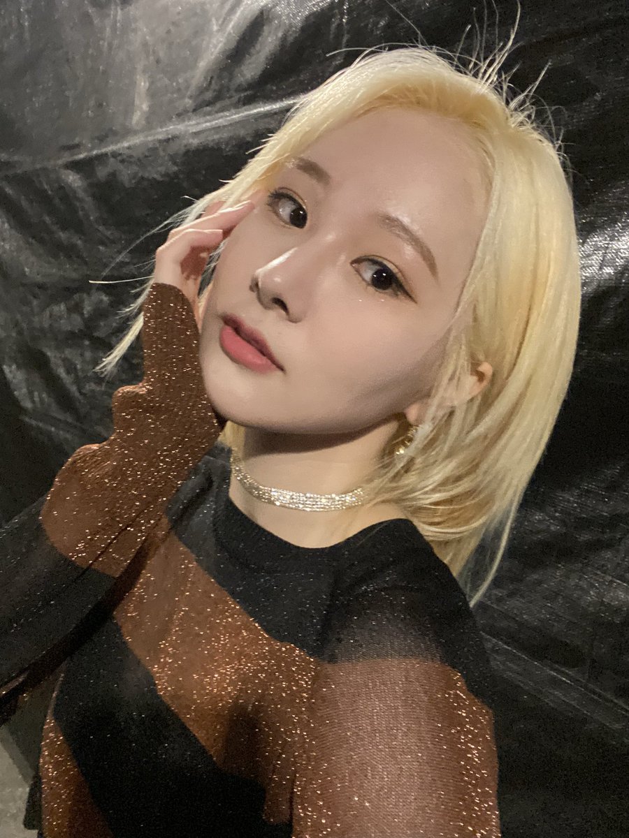 EVERGLOW OFFICIAL on Twitter: "[📸Today EVERGLOW] 22.10.29 BWB 2022 K-POP CONCERT 오늘의 에버글로우💜 ...