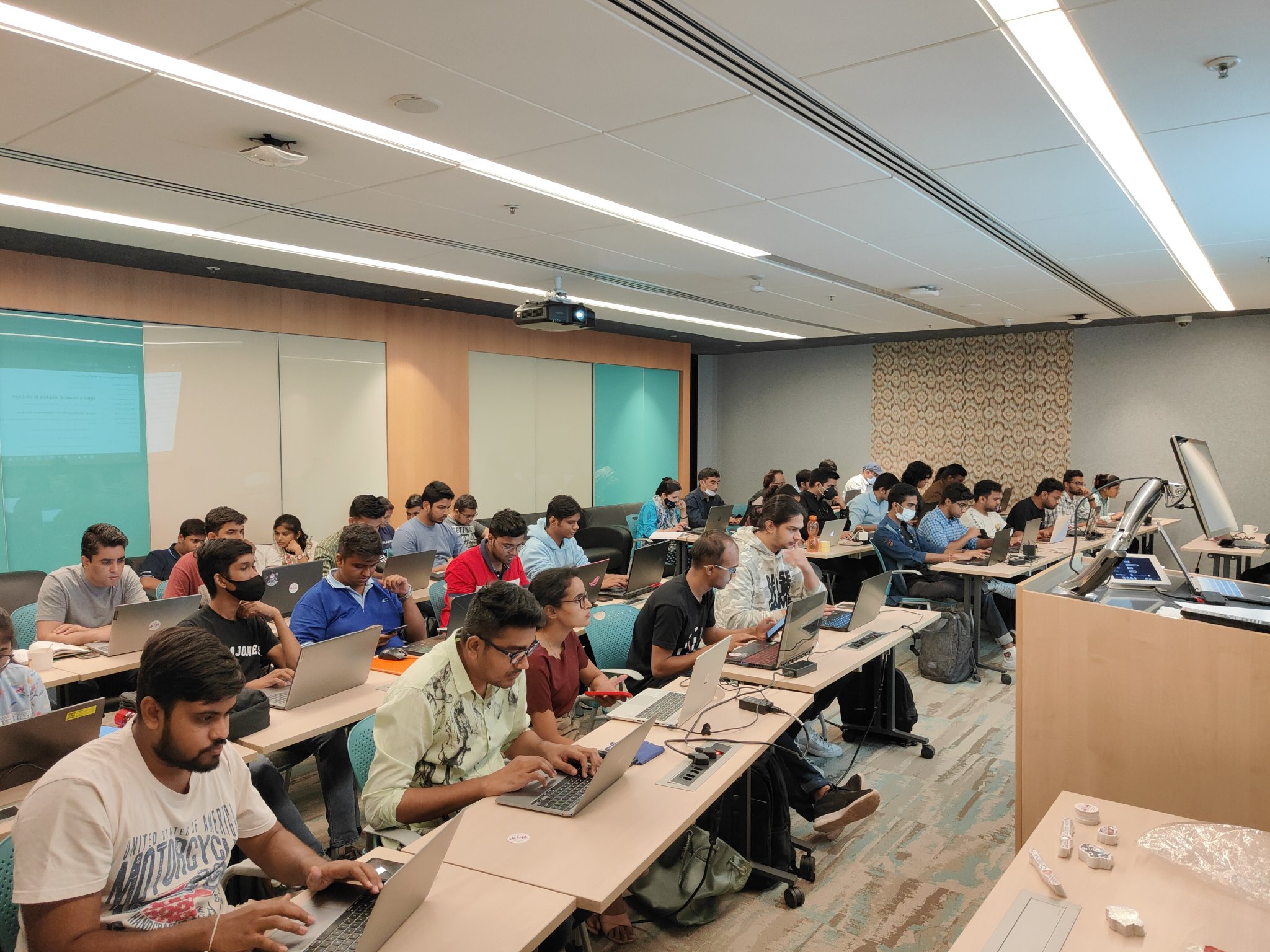 Hackerspace Mumbai on Twitter: "Thank you #Mumbai, it's so houseful, we had to use the back sofa ...