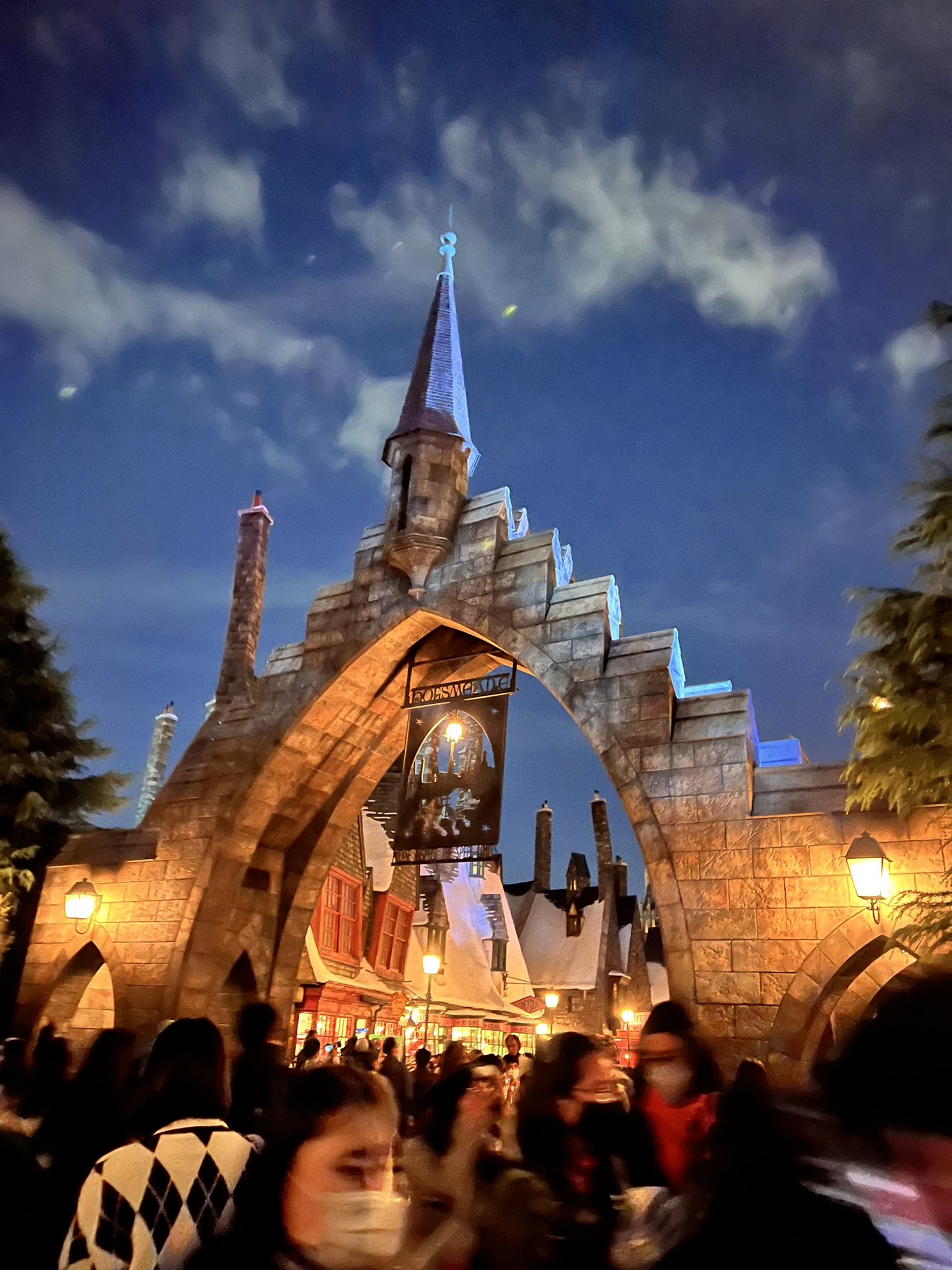 はむ on Twitter: "#USJファン #USJ 今日のハリポタエリア やっぱりこのエリア好き☺️ (無加工、iPhone) https://t.co/7giwYGcOOu ...