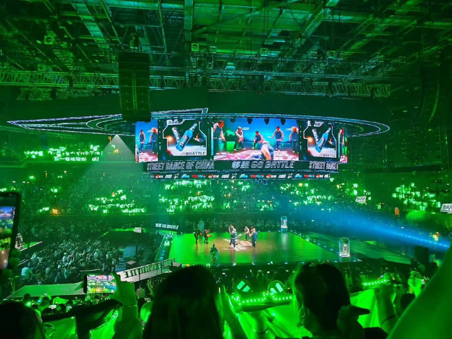 ⚈₃⚈王一博肖战平安喜乐Ꮤ on Twitter: "221029 SDC5 FINAL - Wang Yibo’s green ocean 💚 #CaptainYiboSDC5Final # ...