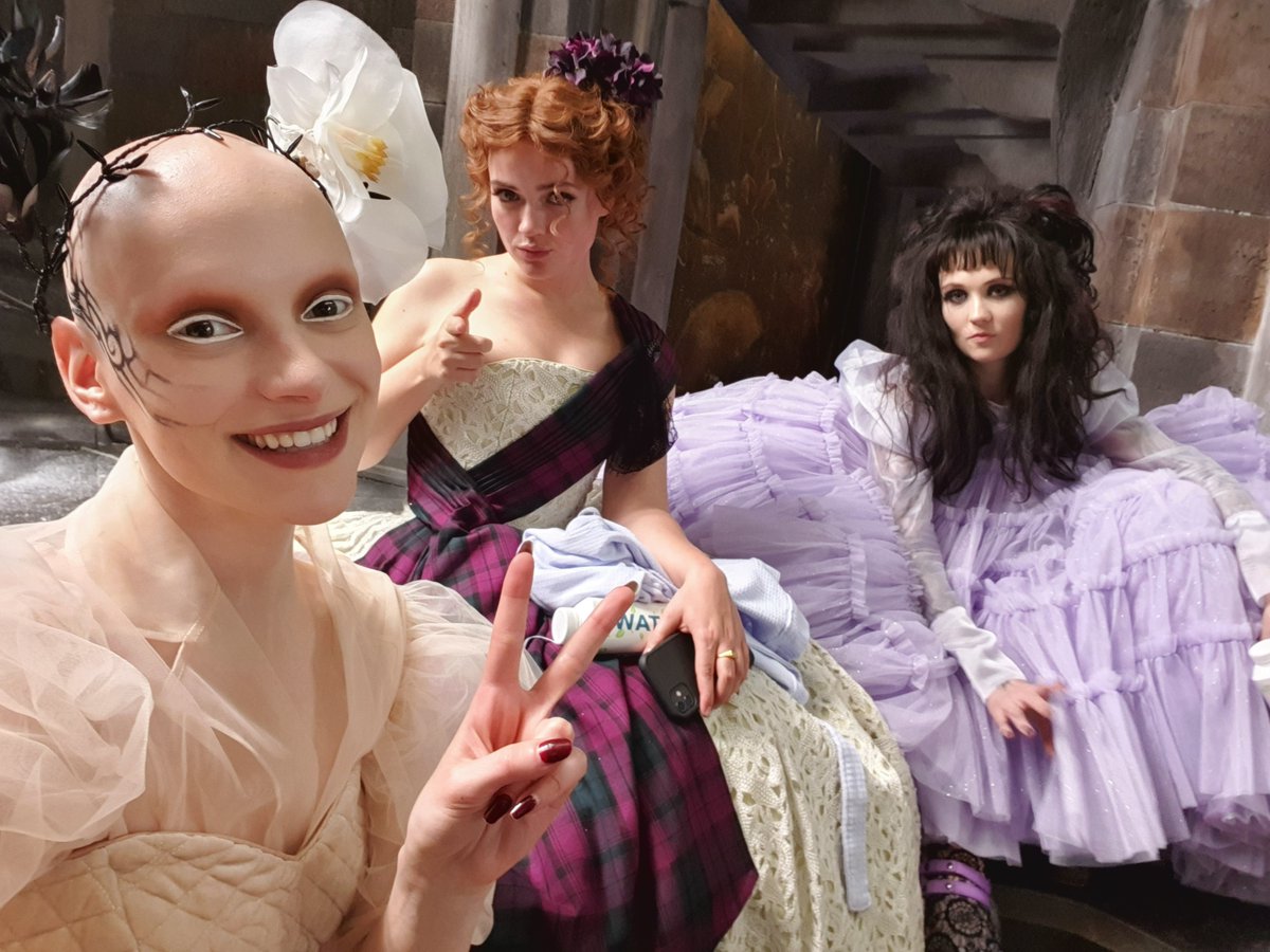 JOELLE – Joelle Official Website of Actress, Singer-songwriter and Musician