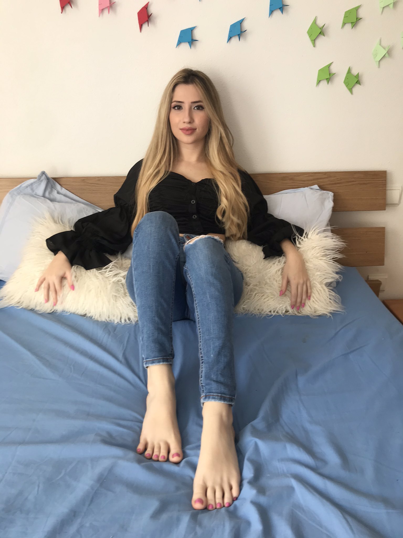 DIANA FEET 👑OF TOP 0.9% on Twitter: "Im waiting for you.. https://t.co/UwdygFgZgJ" / Twitter