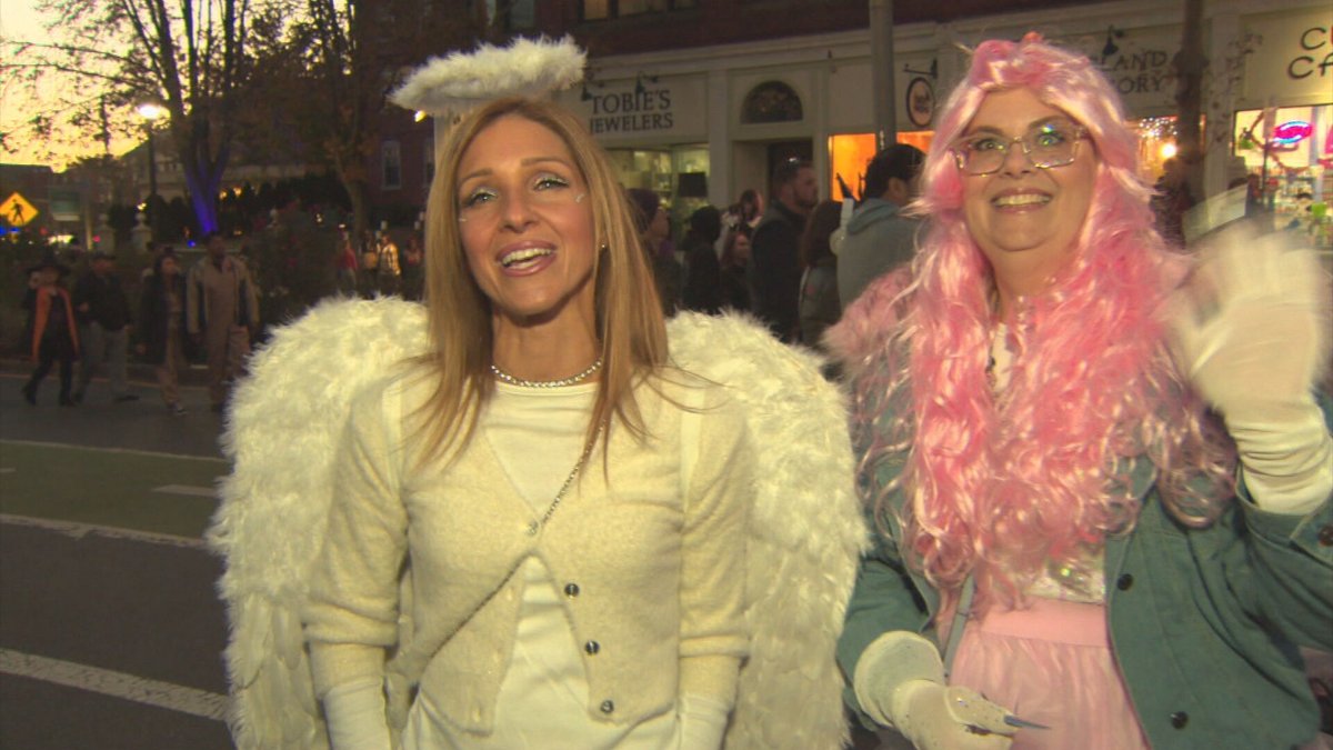 Wbz Cbs Boston News On Twitter Salem Sees Record Crowds Weekend
