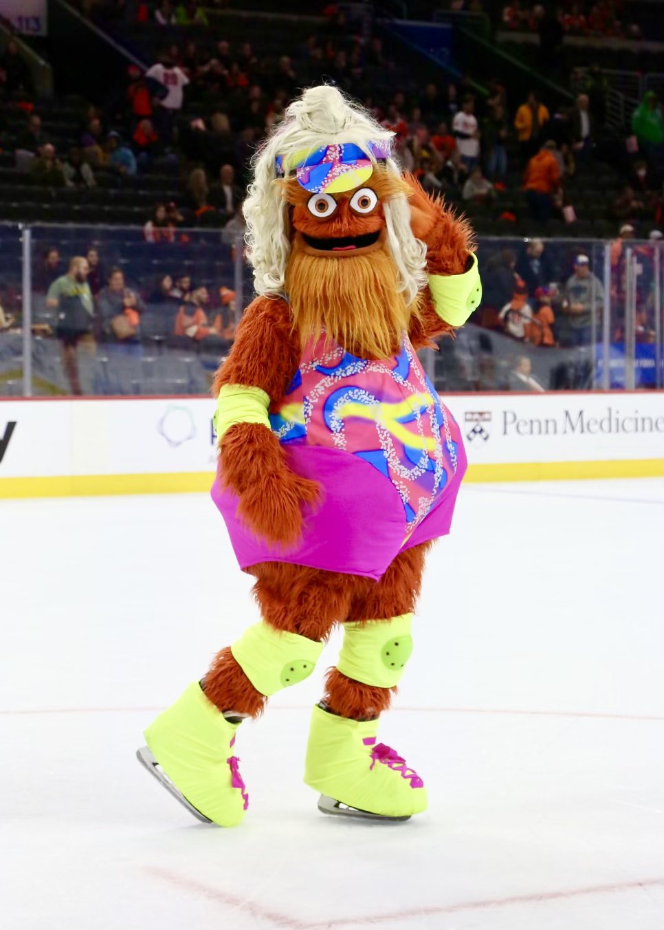 Gritty on Twitter: "Who wore it better? https://t.co/5iZkAKT8jK" / Twitter