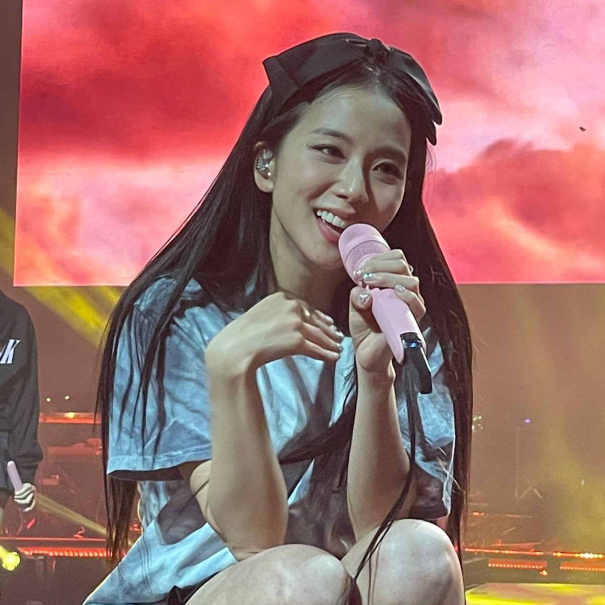 JS1 on Twitter: "Look at her 🥹"