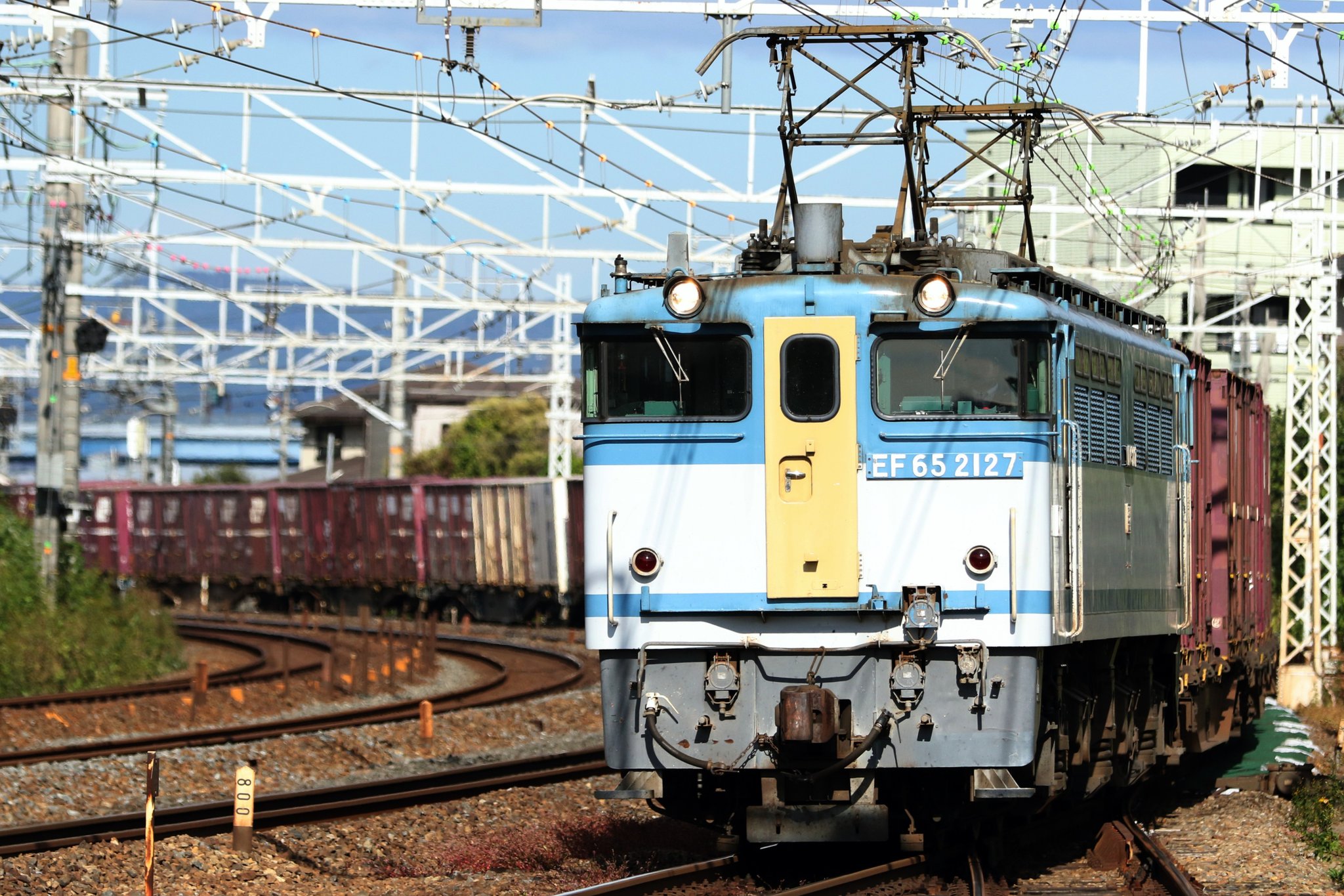 新神戸ライン on Twitter: "5087レ EF65 2127、カラシ。 https://t.co/9sS98gHf4z" / Twitter