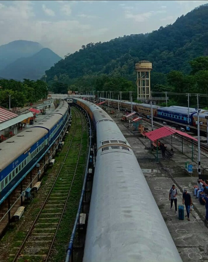 10 Greenest Railway Stations in India.. 1. Cherukara Railway Station ...