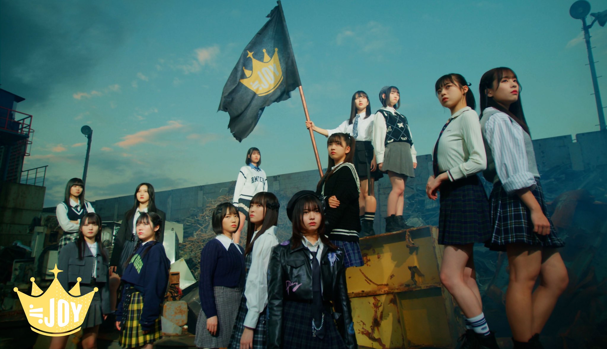 ≒LEE on Twitter: "≒JOY（ニアリーイコールジョイ）/ 3rd Song 『超孤独ライオン』【MV full】 https://t.co/jV5TjXPbJs # ...