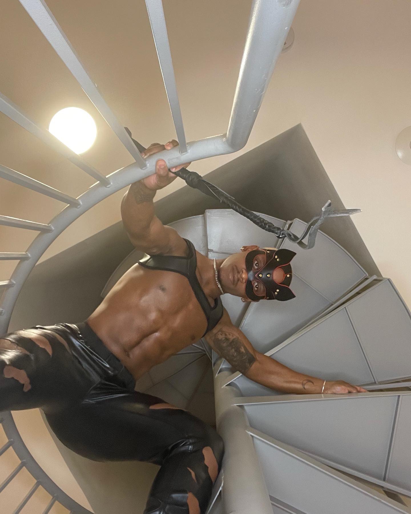 Deon X on Twitter: "Channelling my best Halle Berry https://t.co/jzSJ65yqBc" / Twitter