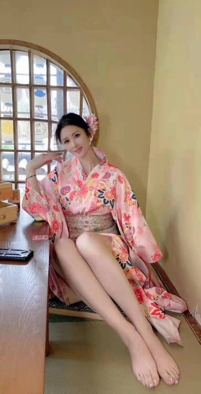 北京 修车 on Twitter: "小鹅 年龄:25 身高:172 体重:93 第:D(纯天然真鹅哦) 妹妹全身皮肤光滑细腻 #北京约拍 #北京约炮 点击获取 - https://t.co ...