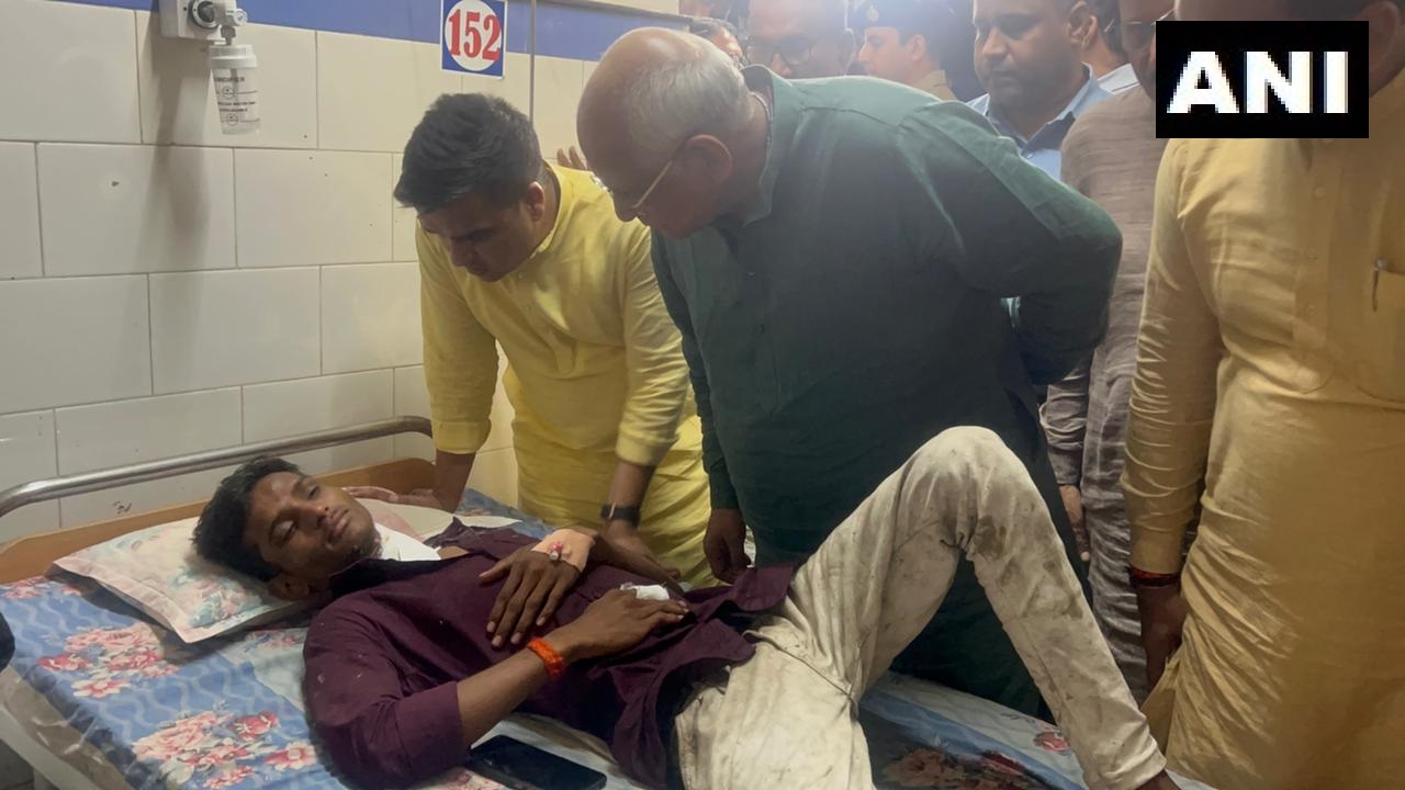 ANI on Twitter: "Gujarat CM Bhupendra Patel reaches Morbi Civil Hospital where the patients ...