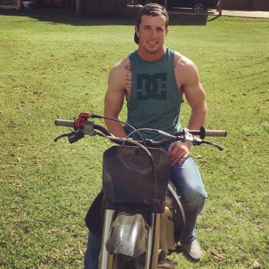 Robert on Twitter: "redneck , ride with me !🌲🌲🌲"