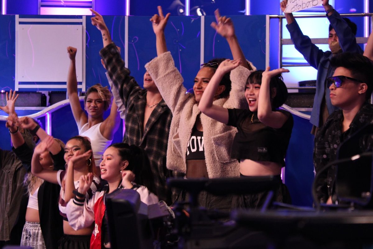 It's Showtime on Twitter: "What's up, Madlang People! #ShowtimeOctobestDayEver 💙💛