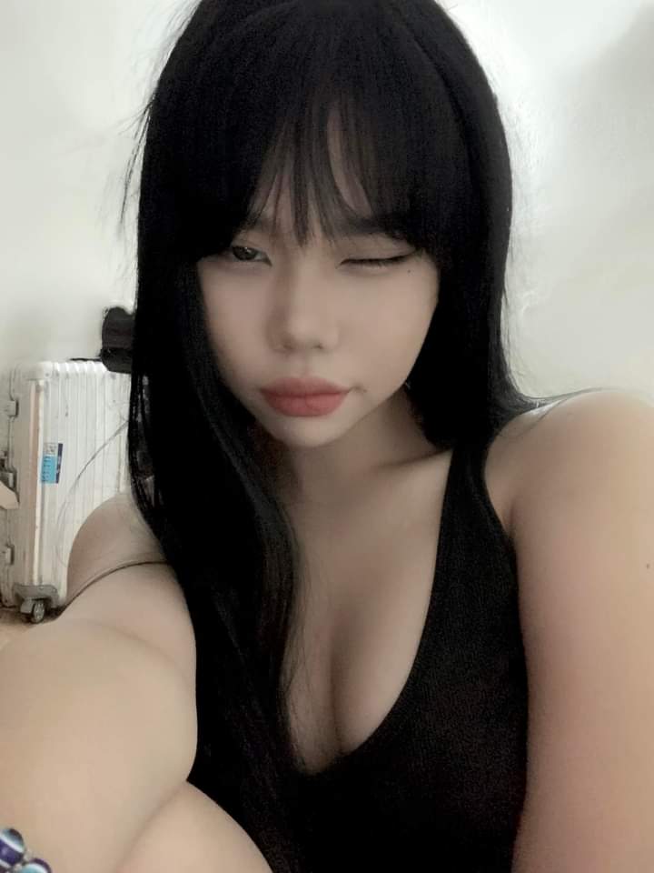 Sophie on Twitter: "pics before i get totally wasted #nsfwtwt https://t.co/e2JqefF1od" / Twitter