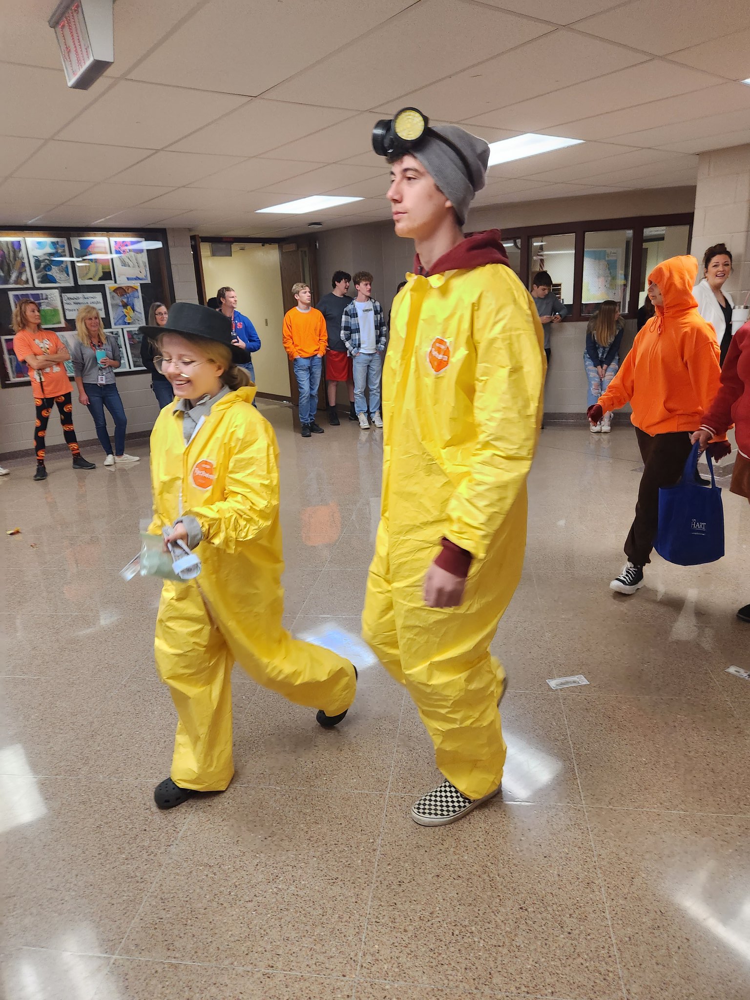 Mark Driesel on Twitter: "And the classic milk and cookies concluding the parade!! 🥛🍪🎃 https://t ...
