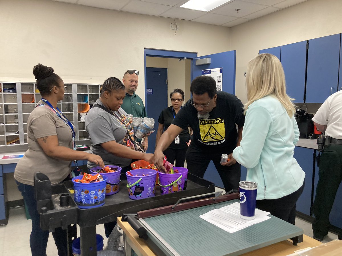 Marshall Middle Magnet on Twitter: "Happy Halloween! Happy Hat Day and ...