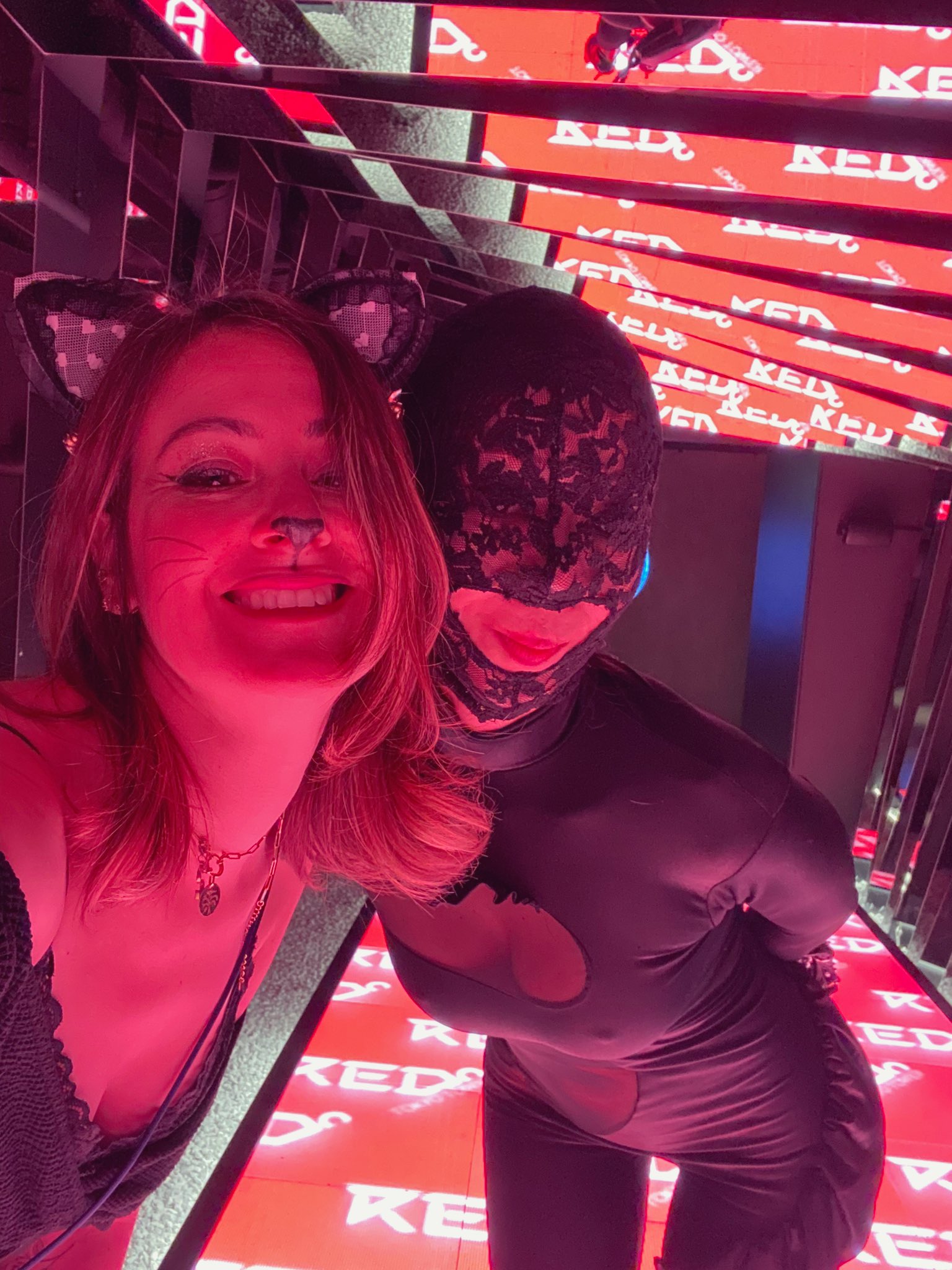 ステフ/Steph ・銭湯大使♨︎ on Twitter: "Party night in Tokyo Tower 🗼💫 https://t.co/XLSbo5TSga" / Twitter