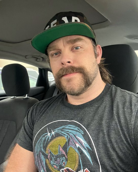 TW Pornstars - Hunter Harden. Pictures and videos from Twitter. Page 3