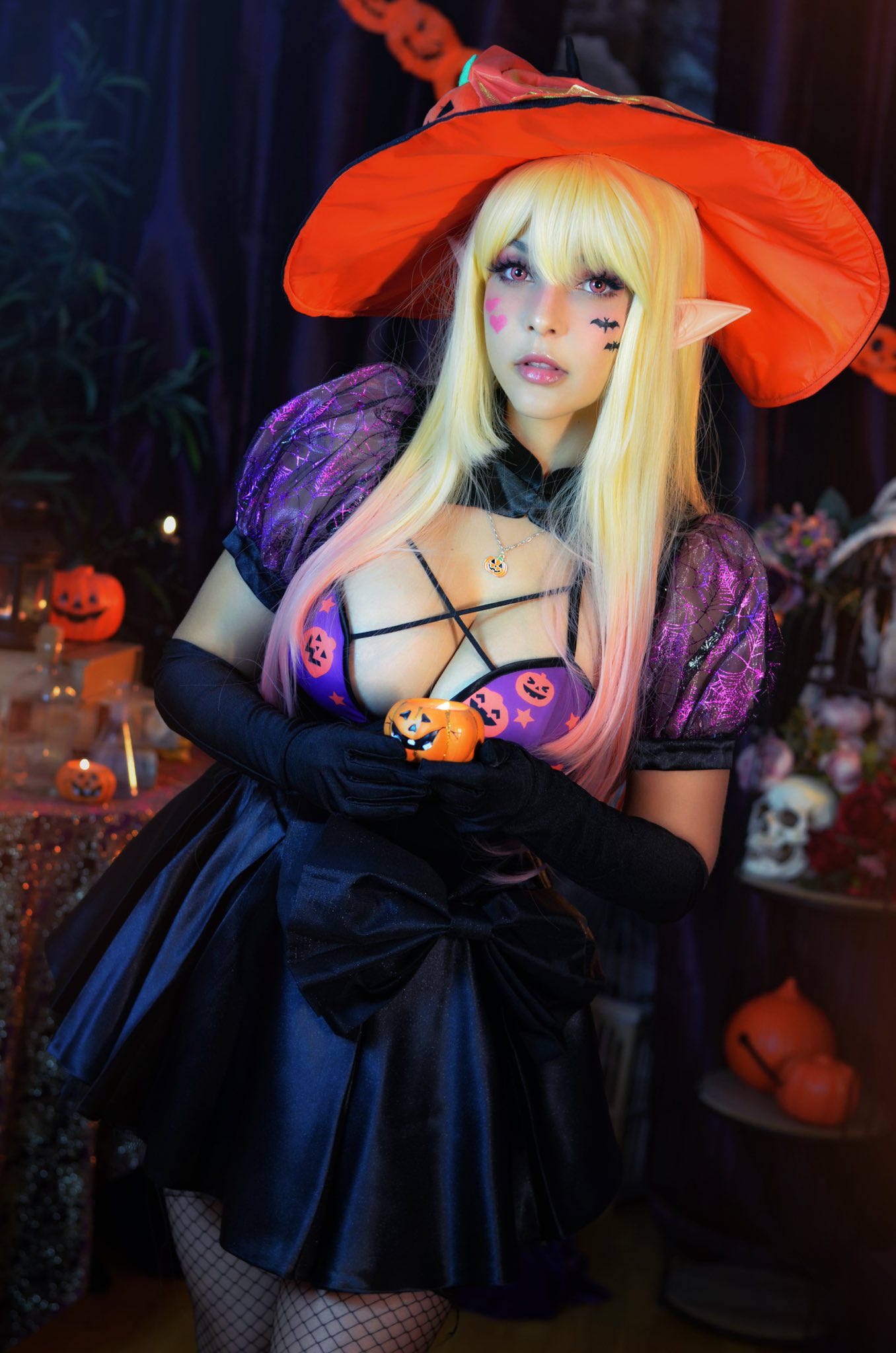 Shermie 🇧🇷 on Twitter: "HAPPY HALLOWEEN! 🎃 I am loving this cosplay way more than I thought. 😂 ...