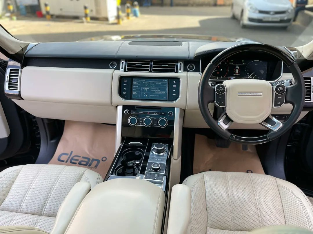 Range Rover Vogue Interior 2022