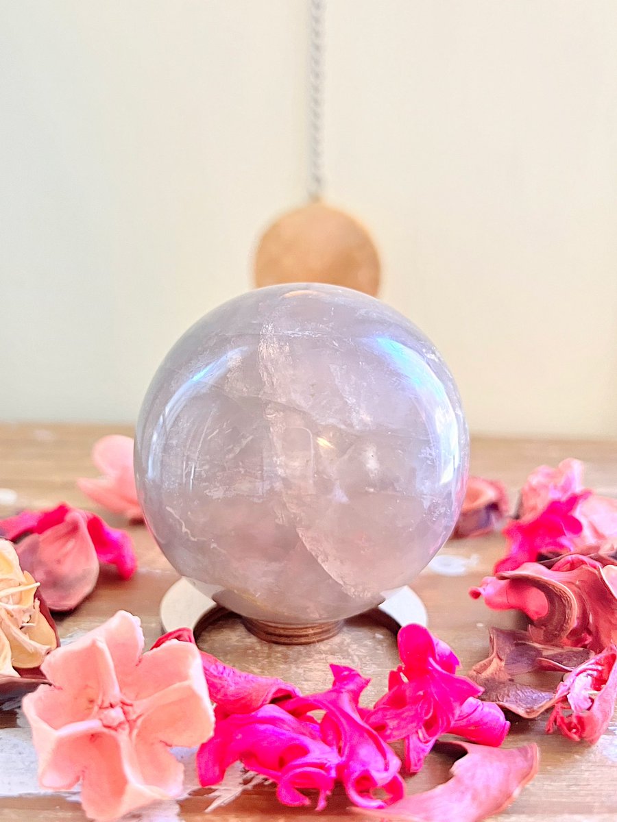 akasha👾 on Twitter: "RT @Annabtlouise: CRYSTALS CRYSTALS COME AND GET YOUR CRYSTALS🤩🤩 here are ...