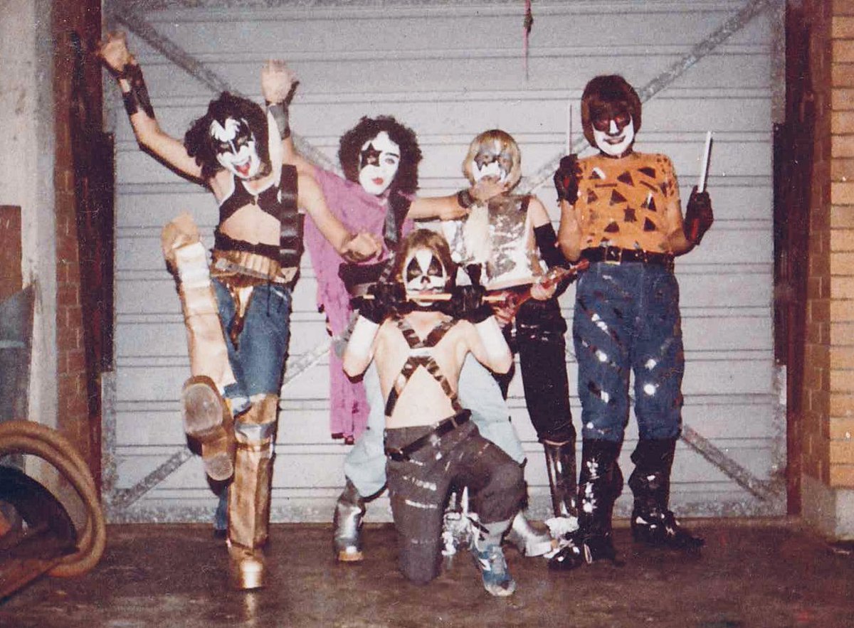 @nickhenning3d Happy Halloween to you and all that care, this year ...