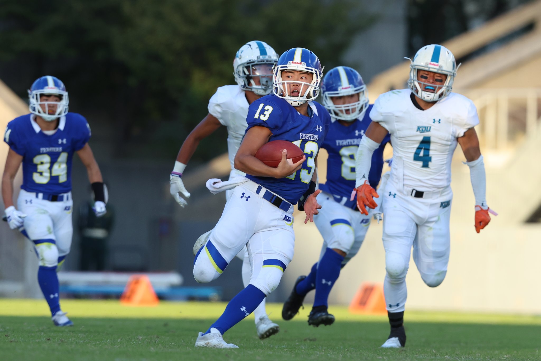 朝日新聞アメフト on Twitter: "関西学院大vs近畿大（10/30） 関学QB星野秀太（1年､足立学園） 13投6成功76yd､2TD 4回52yd（撮影･北川直樹） https ...