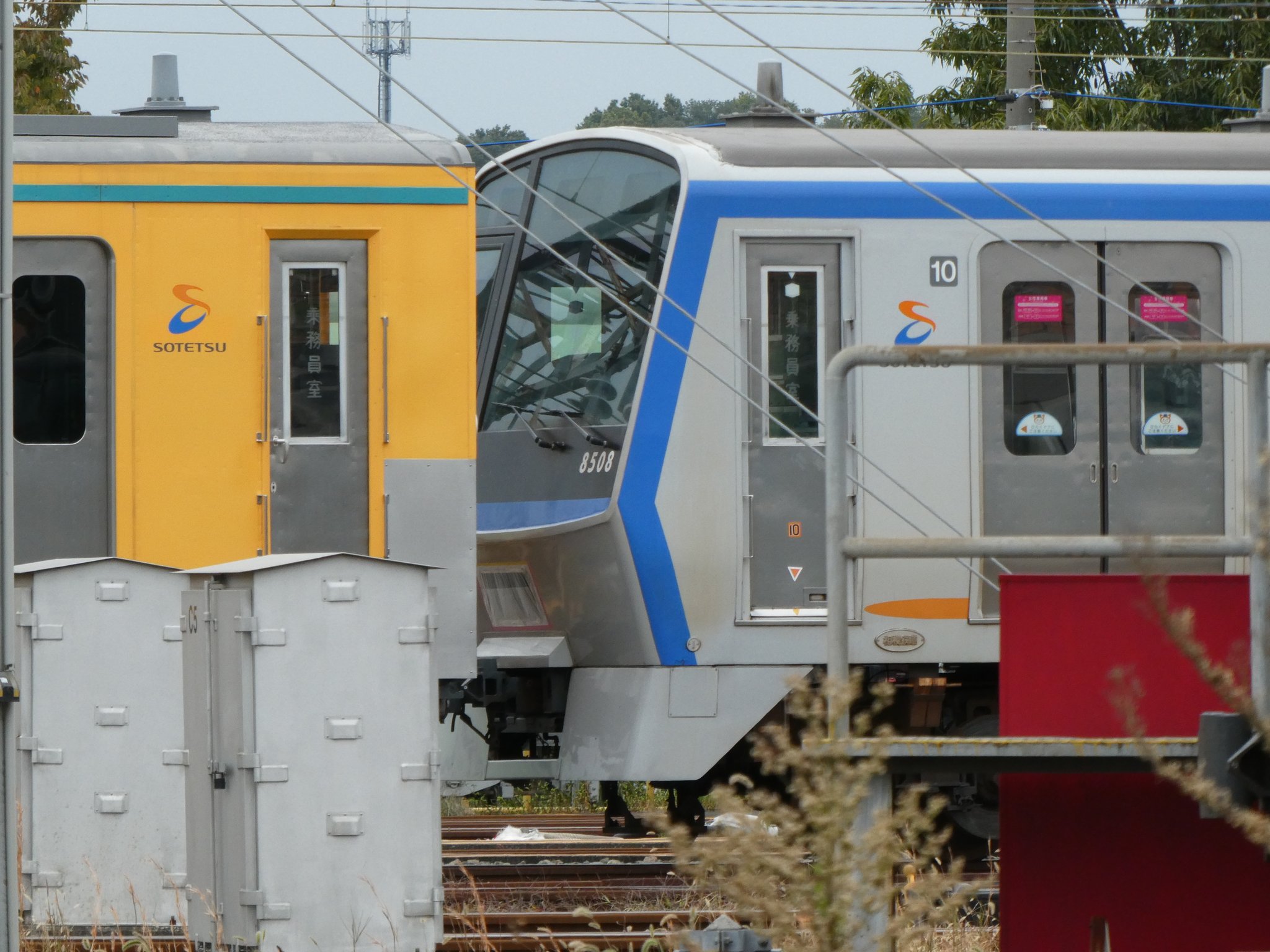 相鉄魂😇【毎日YouTube配信中】 on Twitter: "【祝】相鉄8000系リニューアル再開⁉️ どうやら8708のリニューアルが開始された模様です😊 この編成は元からフルカラーLED ...