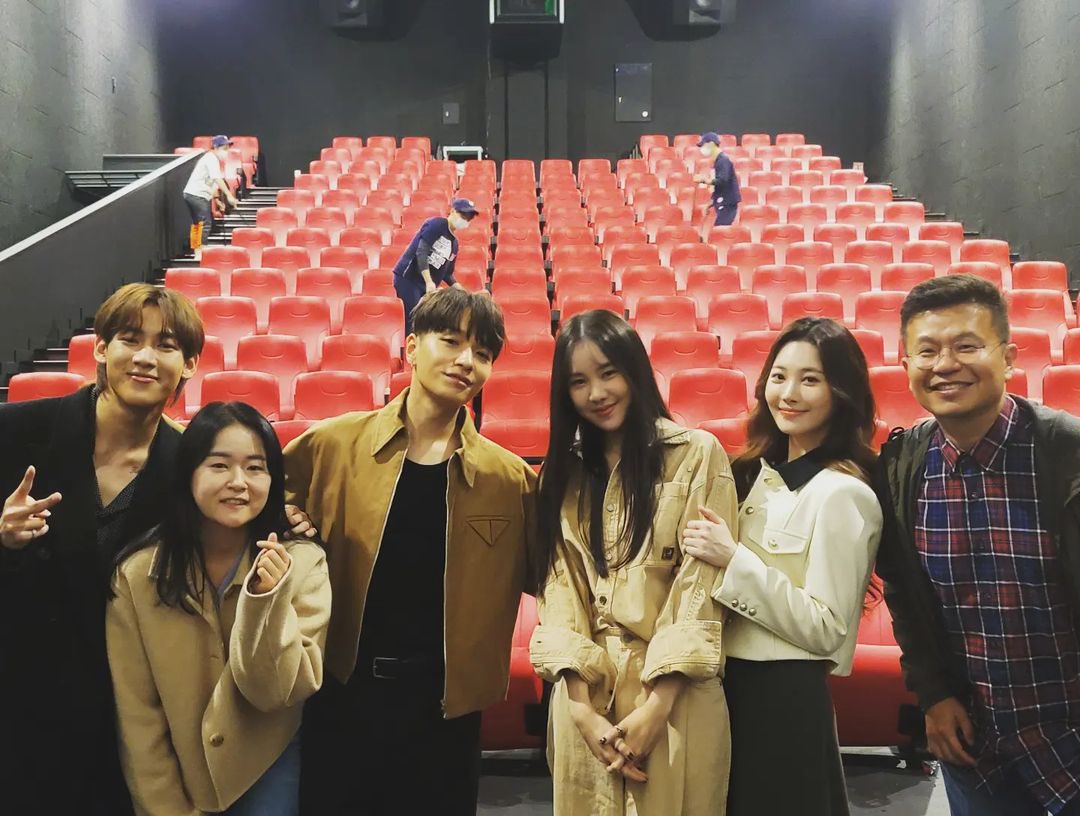 K-Drama Menfess on Twitter: "•kdm• yang udah pada selesai nonton transit love season 2, sekarang ...