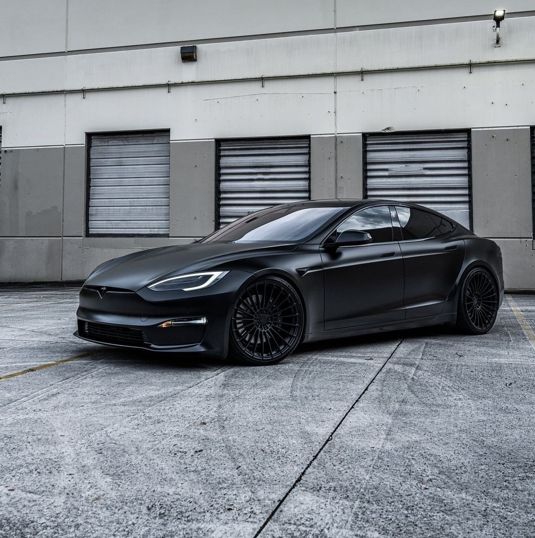 Tesla Model S Blacked Out