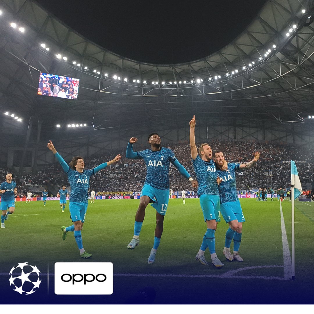 UEFA Champions League on Twitter: "Under the lights with @oppo 📲🙌 #UCLshots | #UCL"