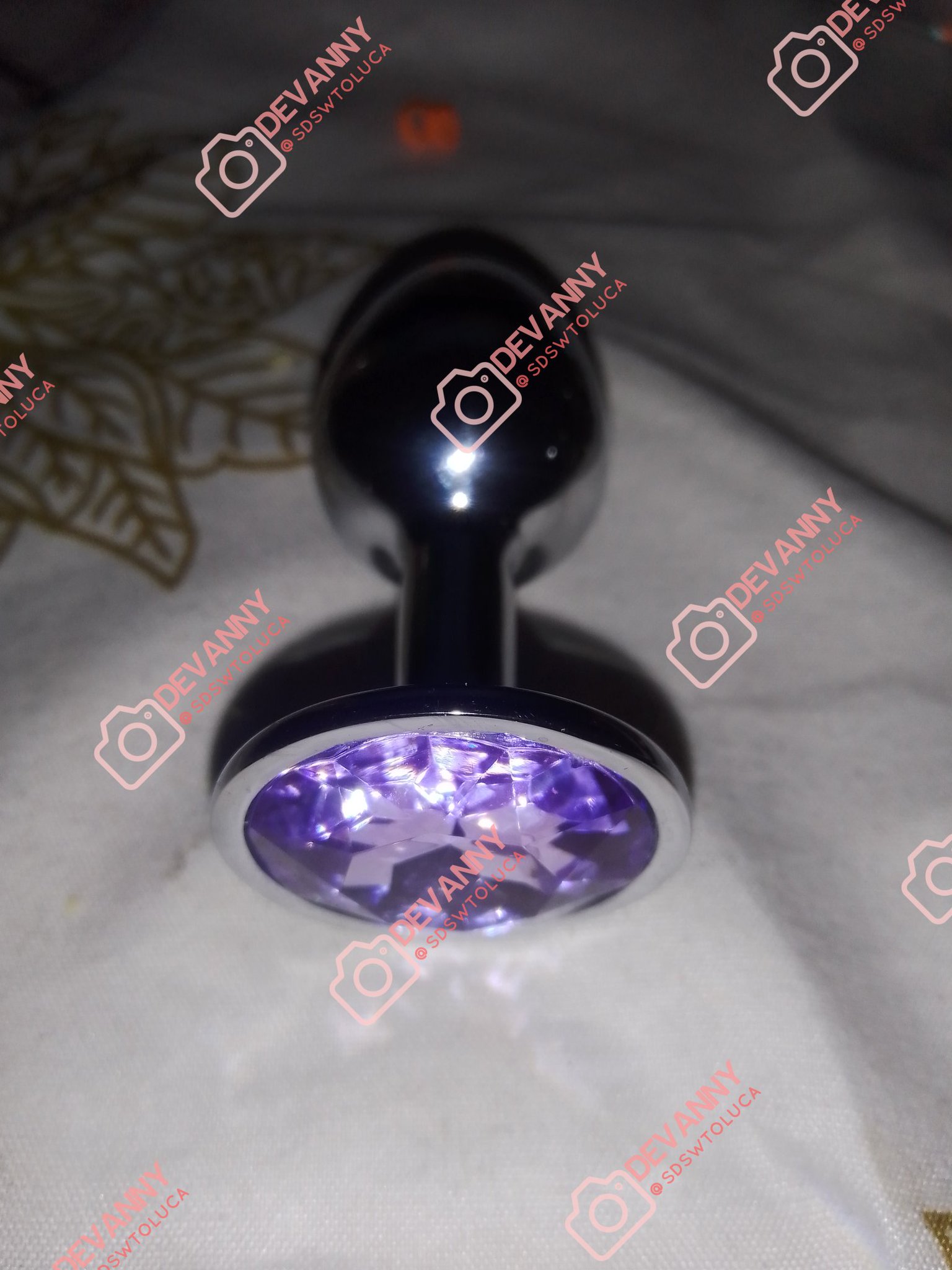 🍑Pareja&Swinger🌶️ on Twitter: "Lo que me regaló mi esposo, quieren que lo utilize chicos y ...