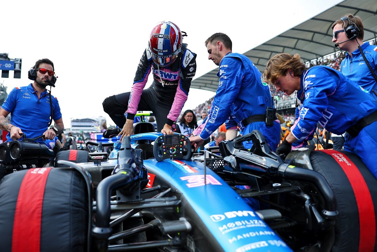 autosport web/オートスポーツweb on Twitter: "F1タイヤウォーマー禁止規則にドライバーたちが強い懸念。2023年の温度引き下げは中止か https://t.co ...