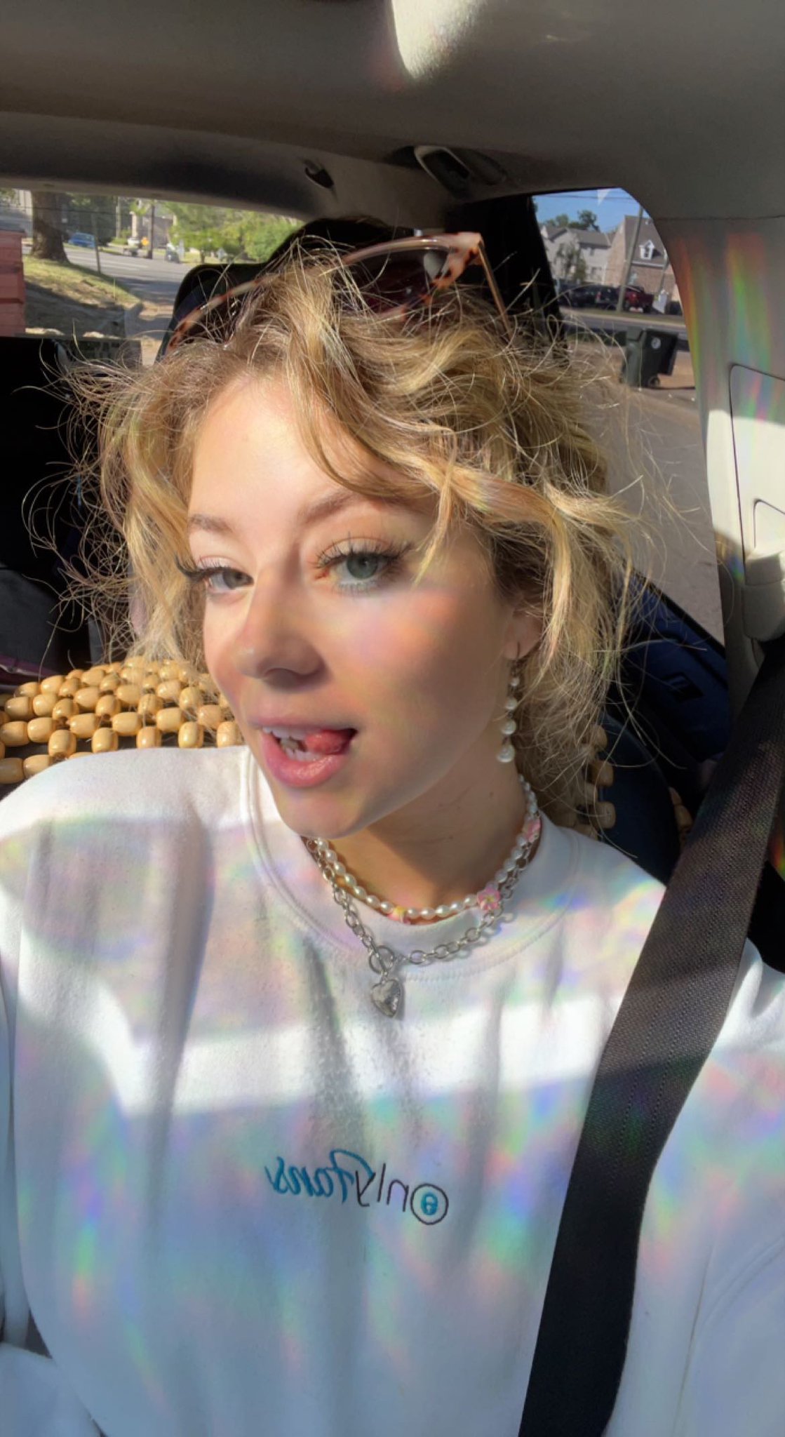 TW Pornstars - RIVER LYNN . Twitter. Hi guys! So to take care of my ...