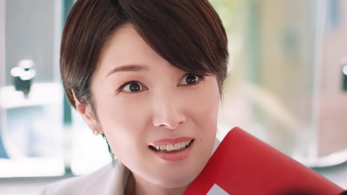 動画NOW on Twitter: "吉瀬美智子 広瀬アリス が出演する プレミアアンチエイジング CANADEL（カナデル）オールインワンシリーズ のCM 「あいさつ（選挙カー）」篇 ...