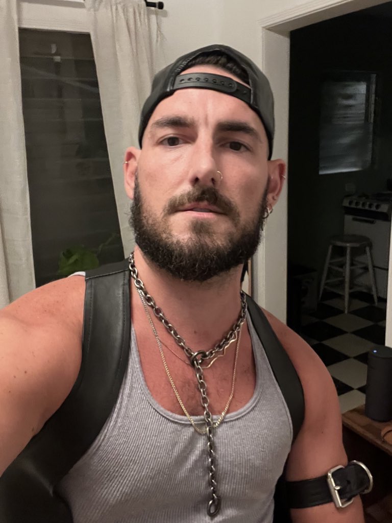 TW Pornstars - 1 pic. Derek Allen (186k). Twitter. sitting on my face or dick first?. 7:43 AM ...